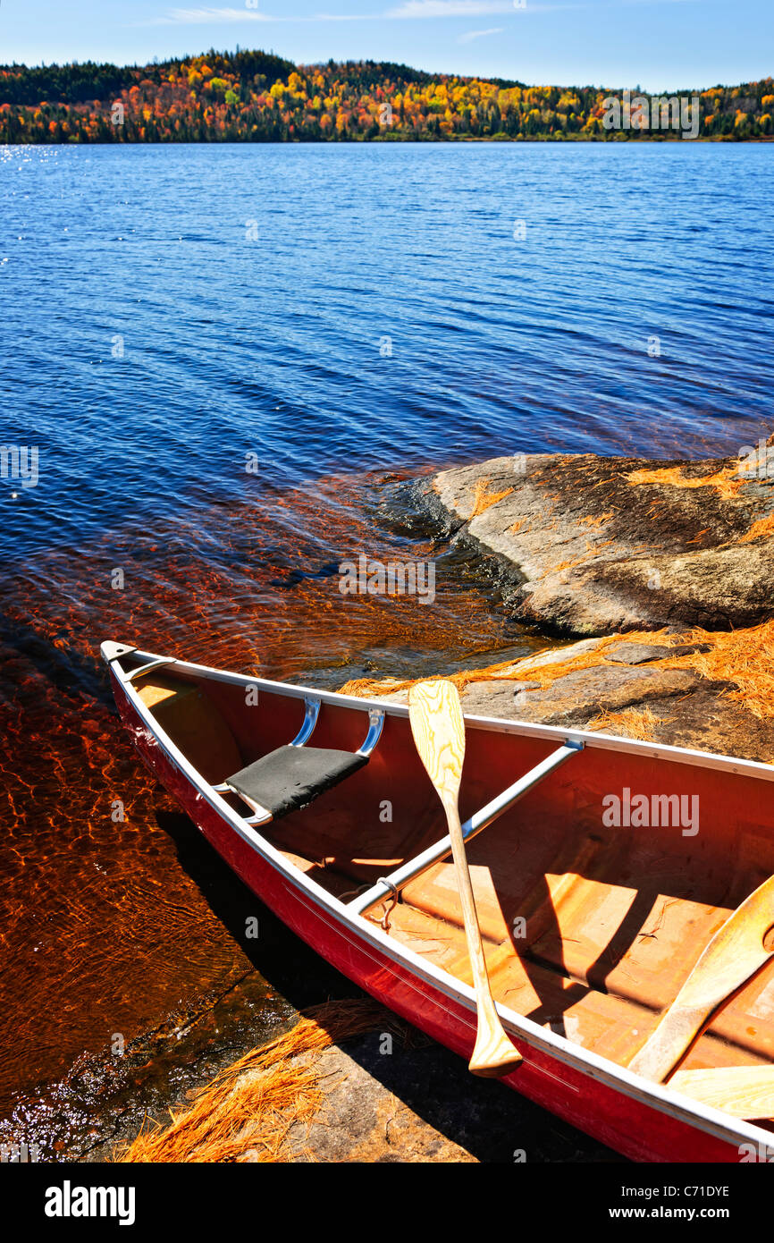 Red canoe lake of two rivers hi-res stock photography and images - Alamy