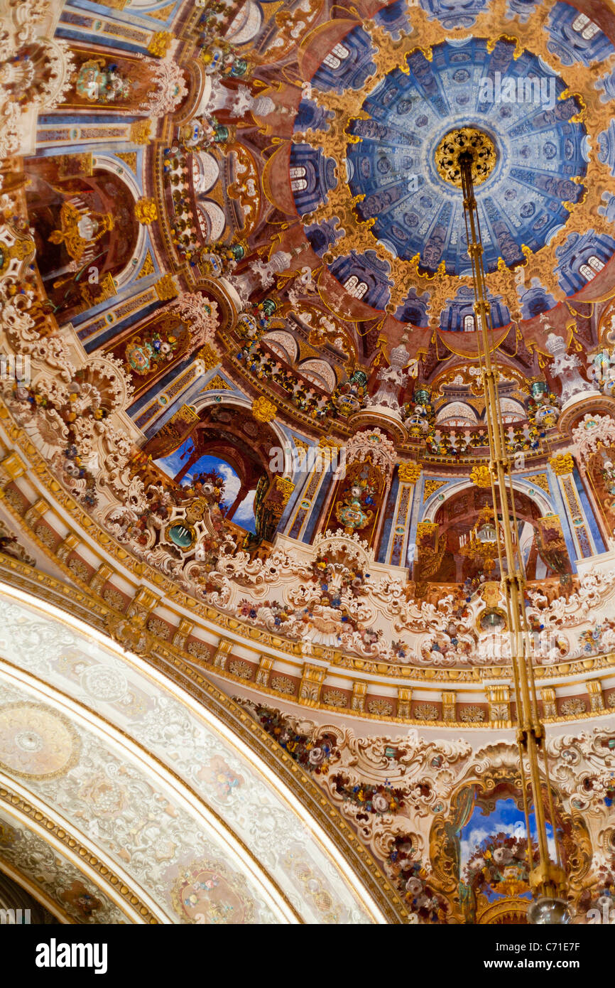 Detail of the dome of the Ceremonial Hall. The domed and decorated ...