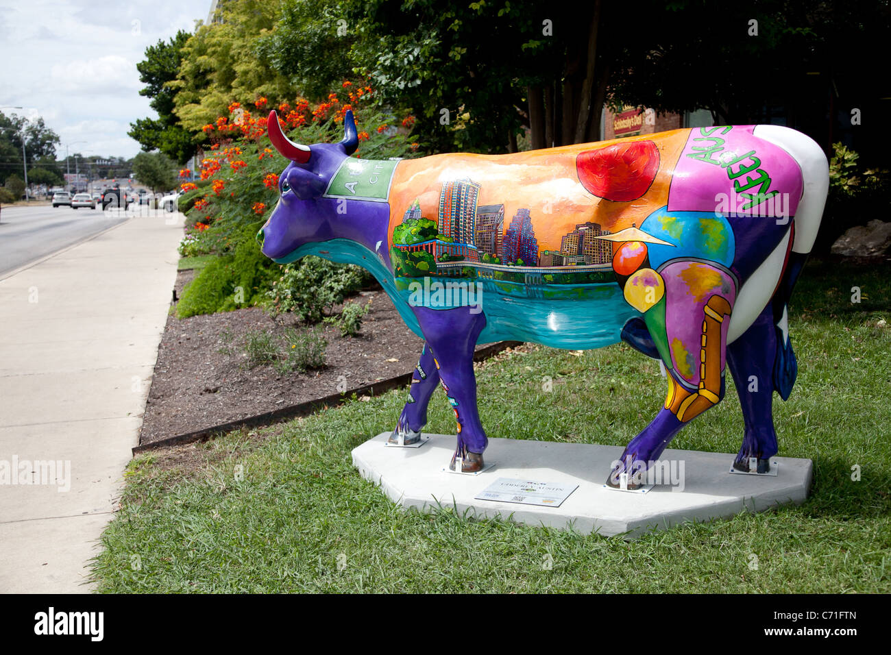 Street art parade hi-res stock photography and images - Alamy