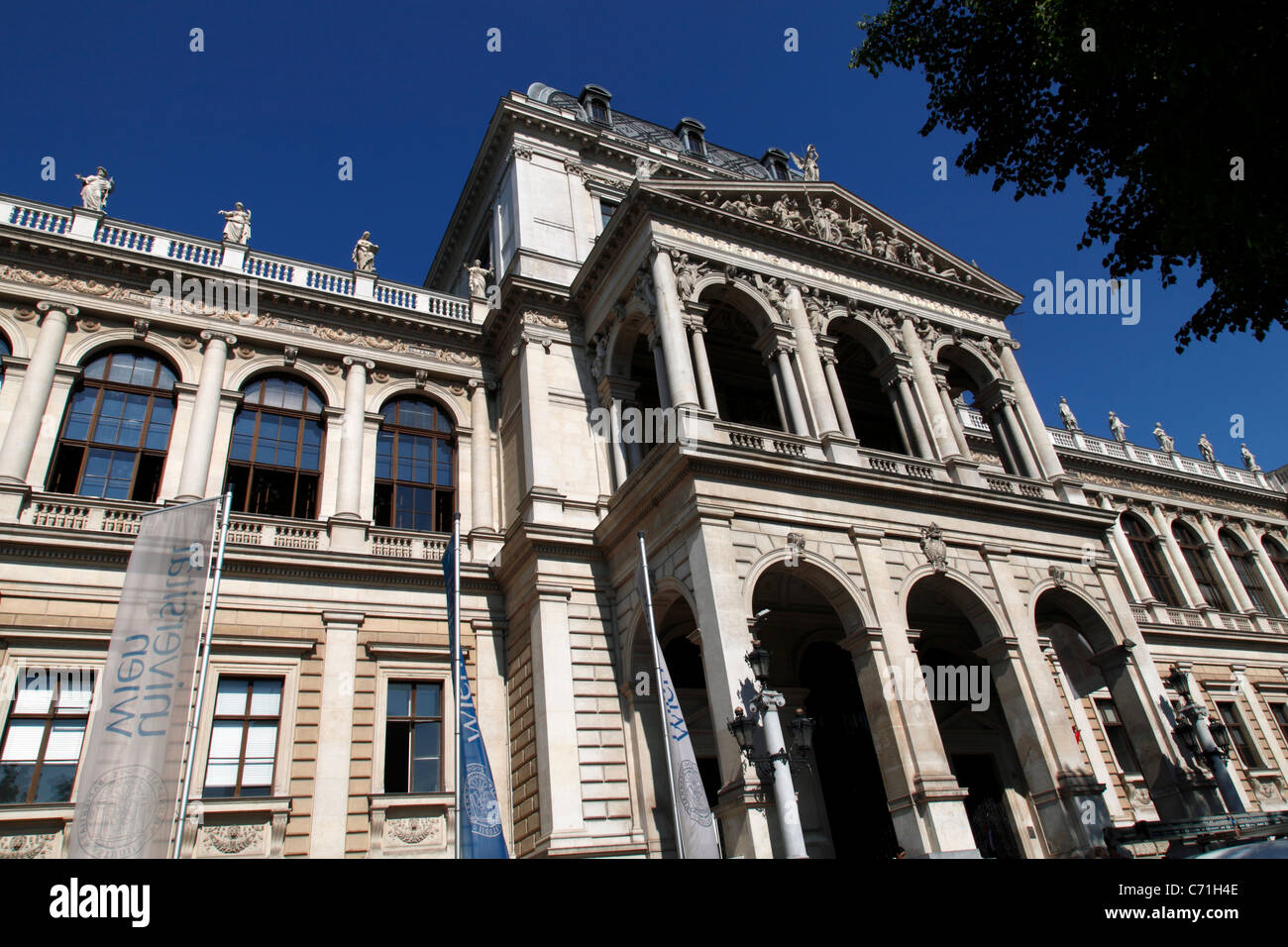 Vienna university hi-res stock photography and images - Alamy
