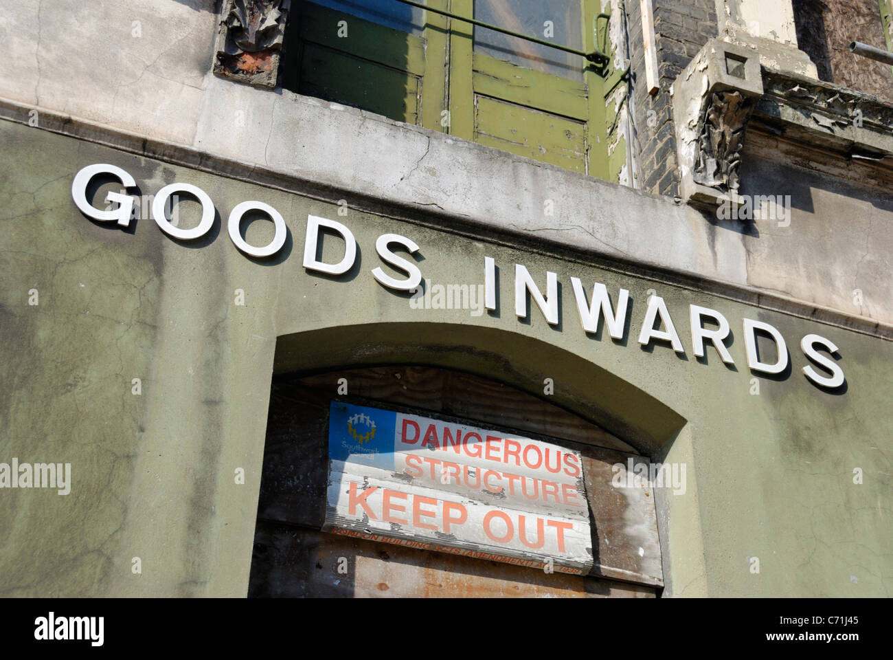 Goods inwards hi-res stock photography and images - Alamy