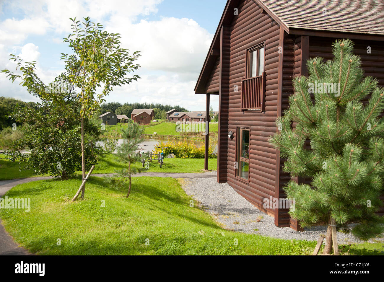 Luxury wooden lodges chalets at Bluestone National Park resort holiday ...