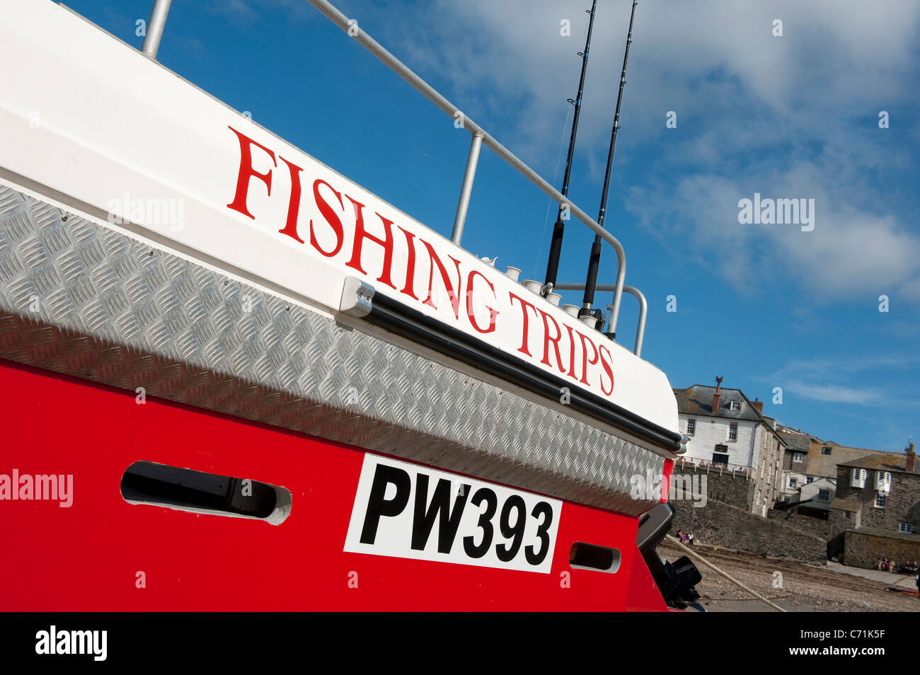 Fishing boat port isaac hi-res stock photography and images - Alamy