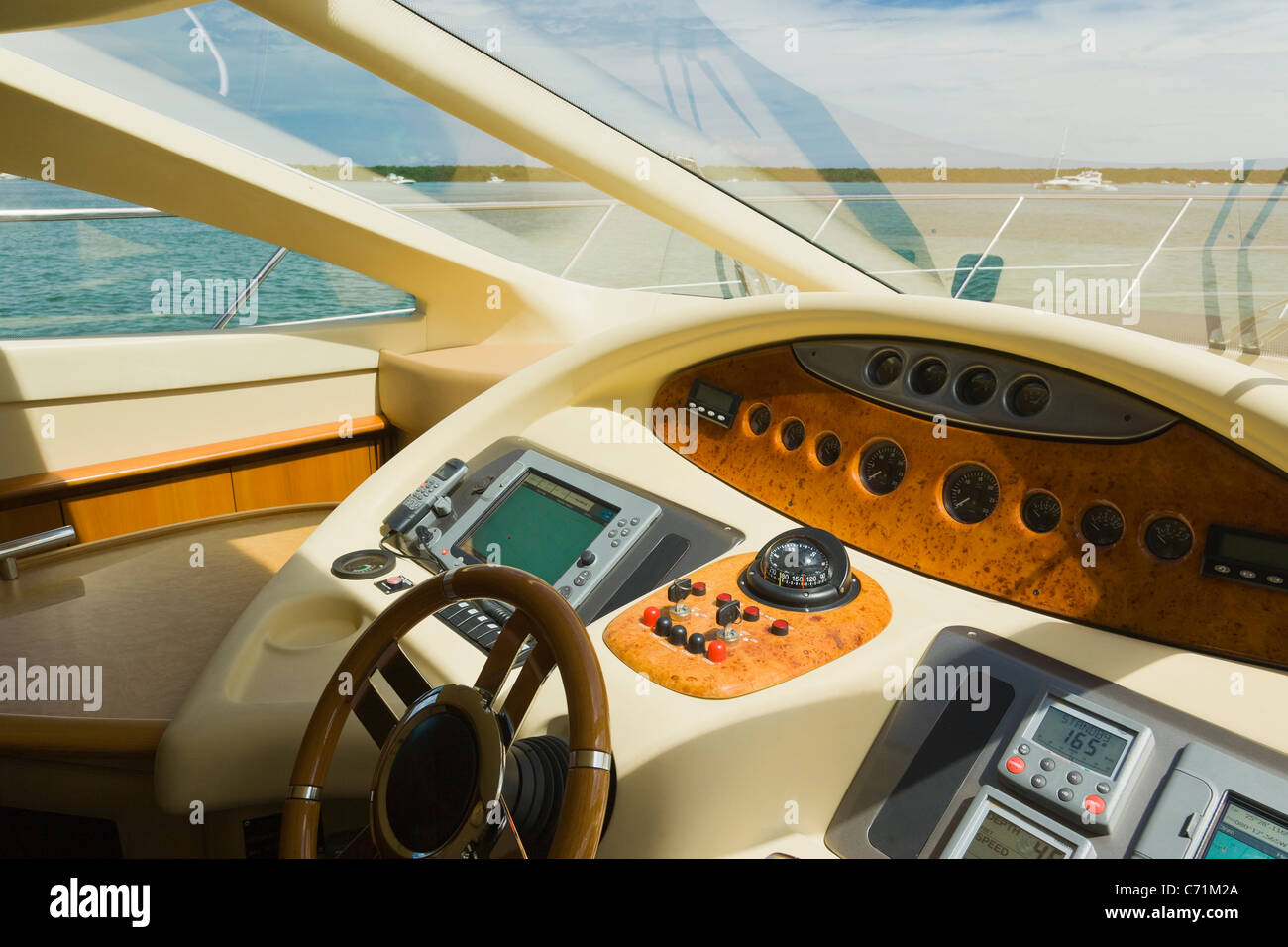 Boat helm hi-res stock photography and images - Alamy