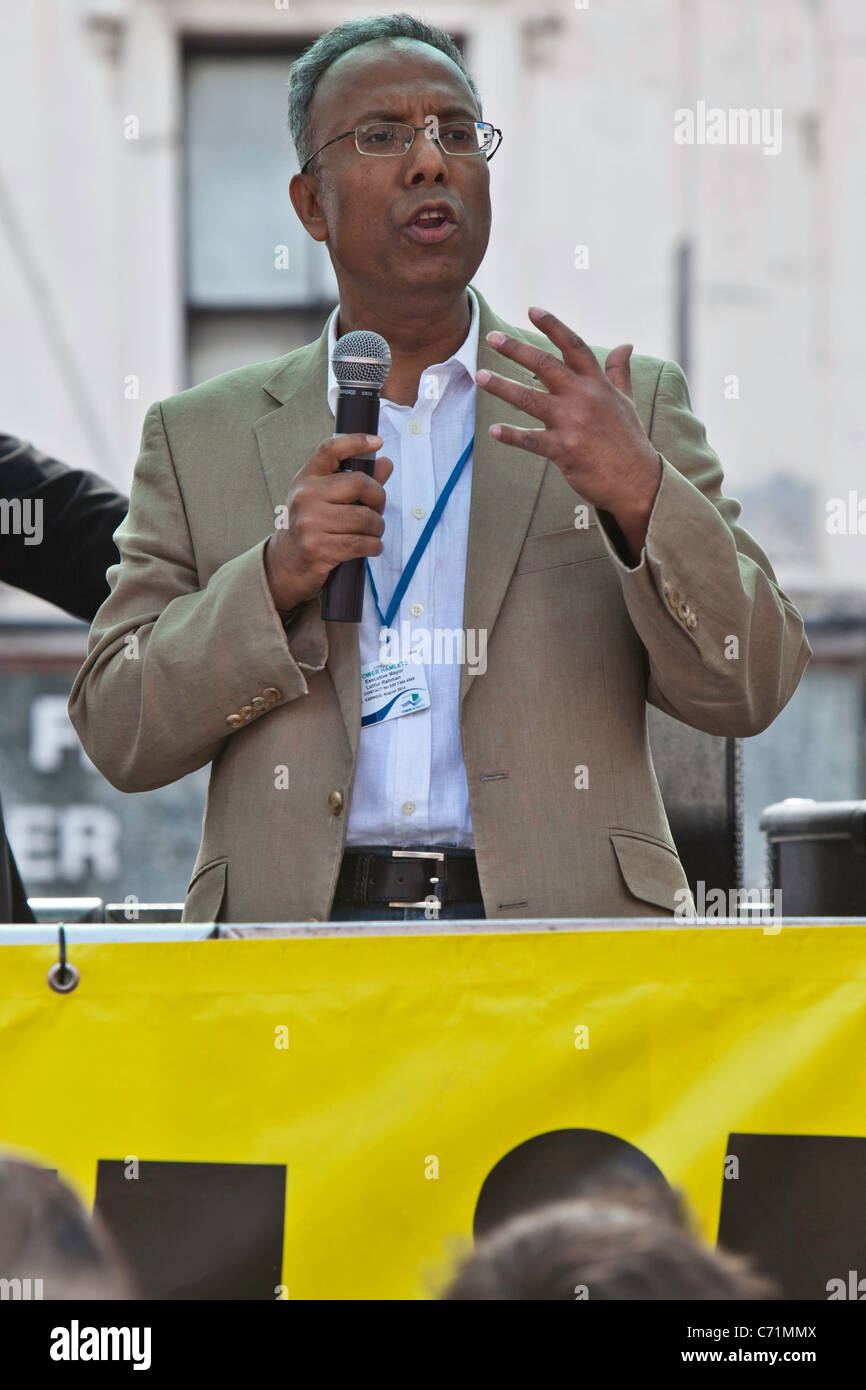 Lutfur Rahman Mayor of Tower Hamlets speaking at the Unite Against ...