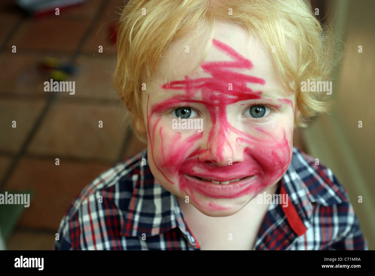 Child messy face hi-res stock photography and images - Alamy