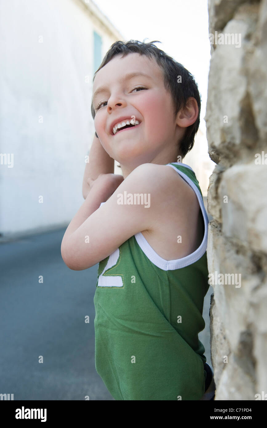 France young boy looking up hi-res stock photography and images - Alamy