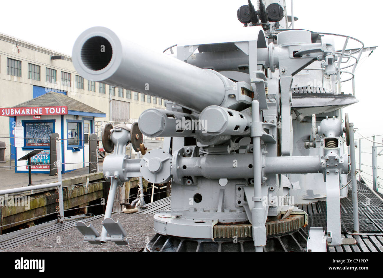 5 inch deck gun San Francisco - Fisherman's Wharf. USS Pampanito World ...
