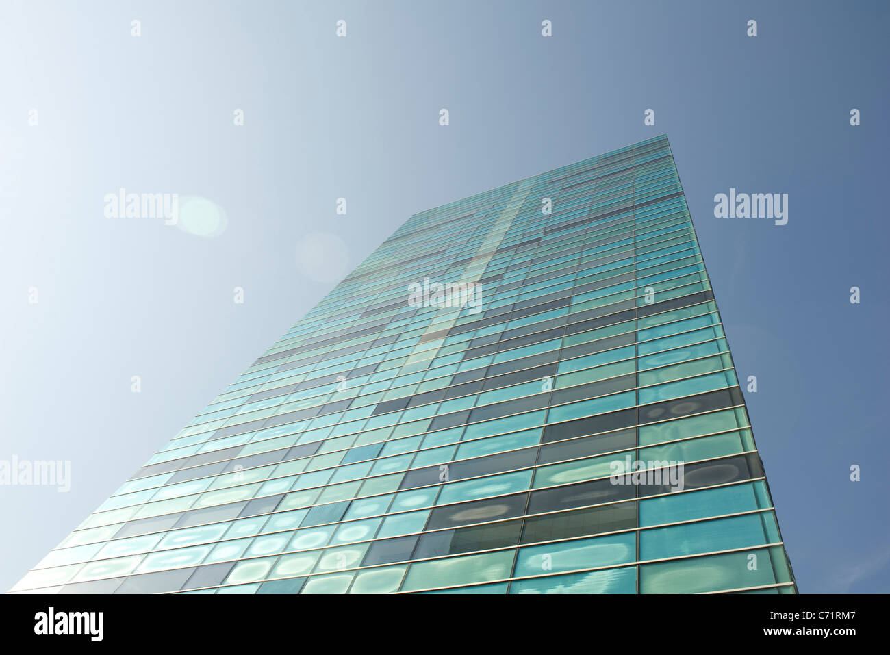 Low angle building exterior hi-res stock photography and images - Alamy