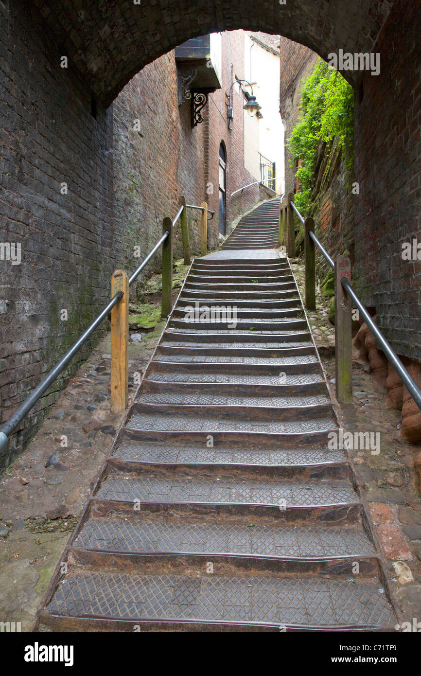Cast iron steps hi-res stock photography and images - Alamy