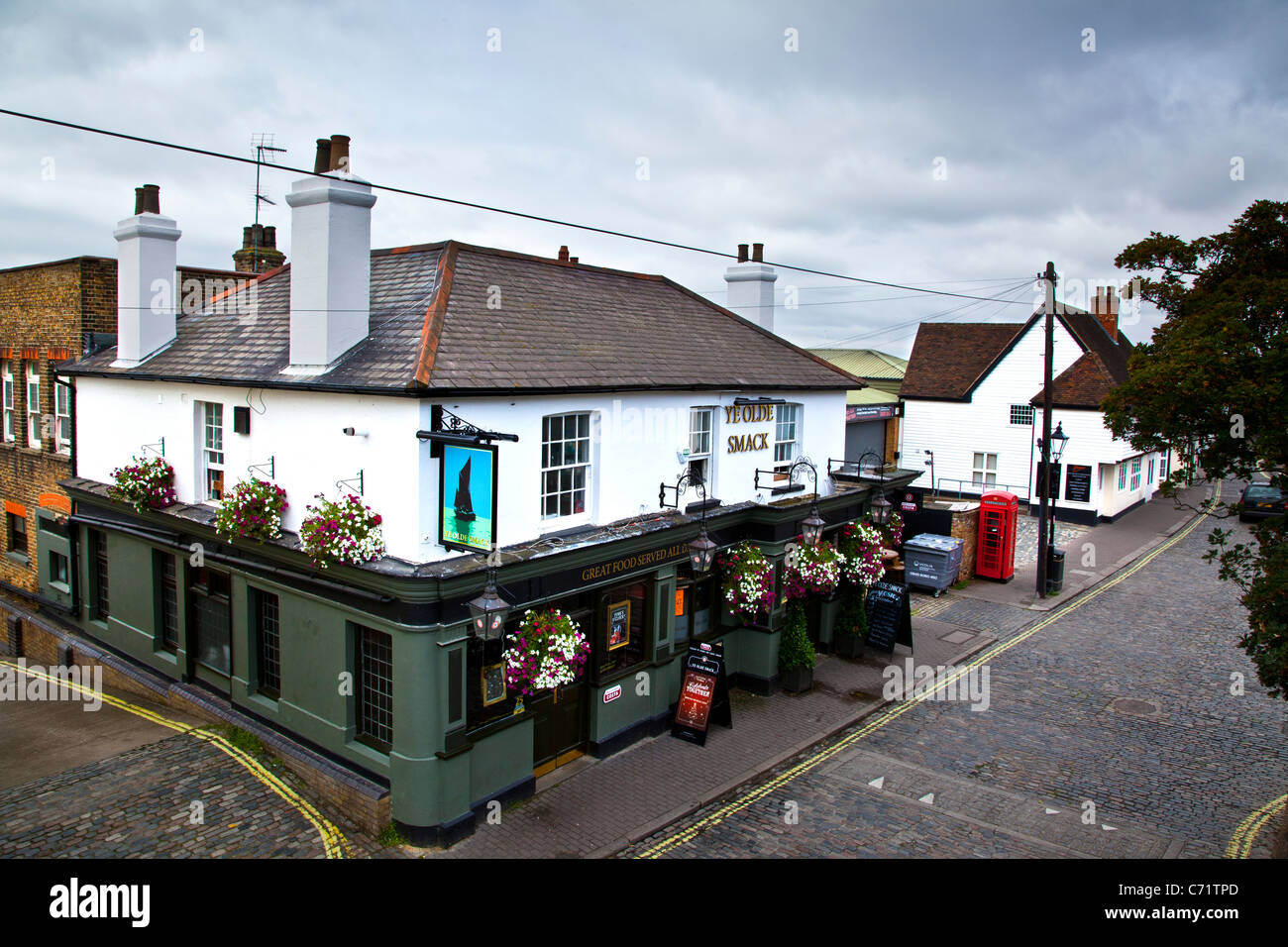 Leigh Pub High Resolution Stock Photography and Images - Alamy