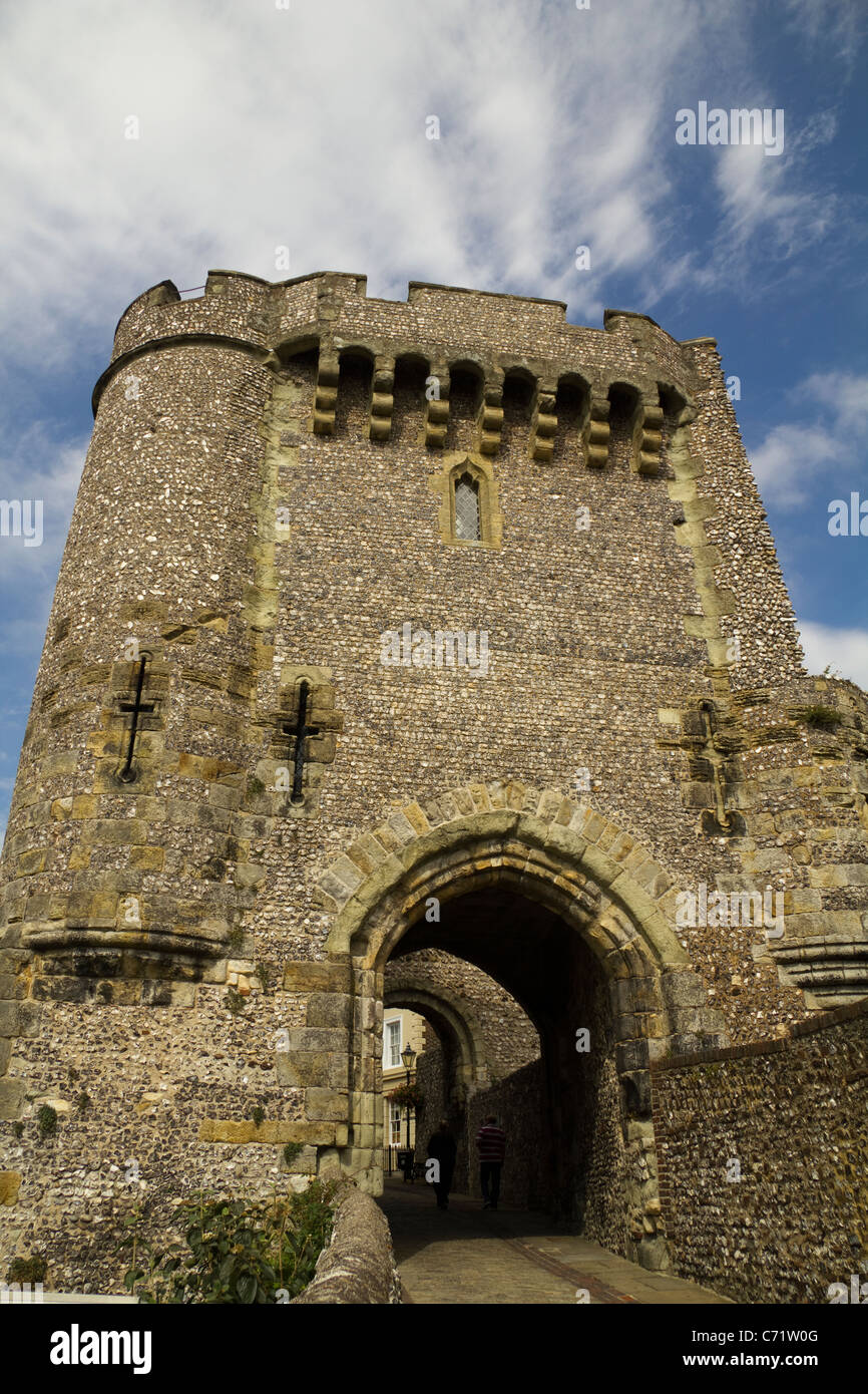 Lewes castle entrance hi-res stock photography and images - Alamy