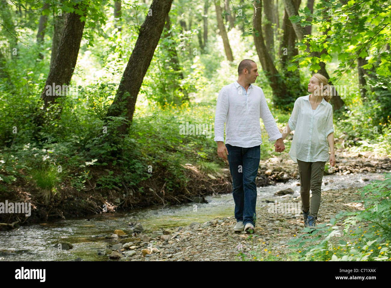 Two people walking away from each other hi-res stock photography and ...