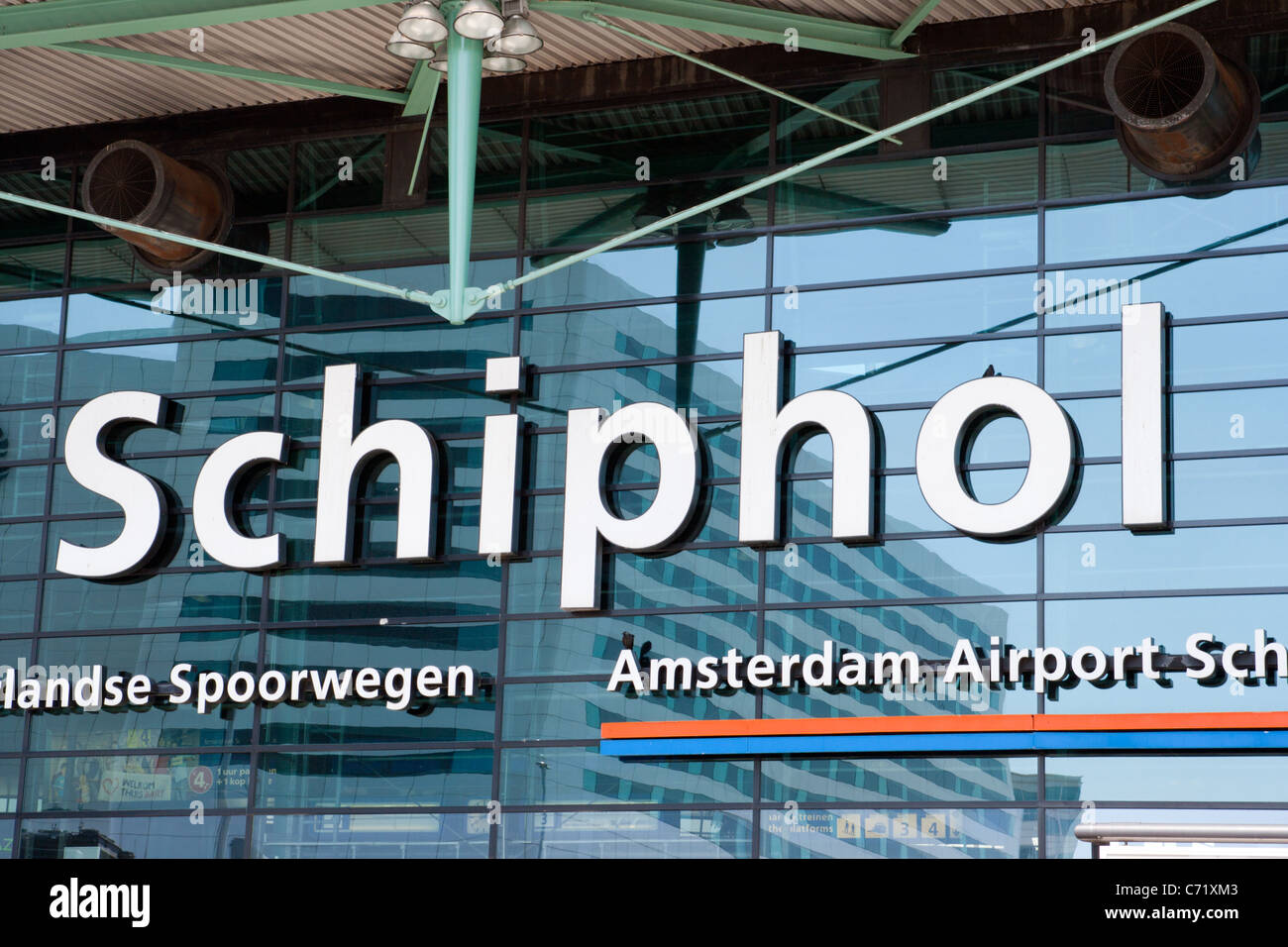 Amsterdam schiphol airport hi-res stock photography and images - Alamy