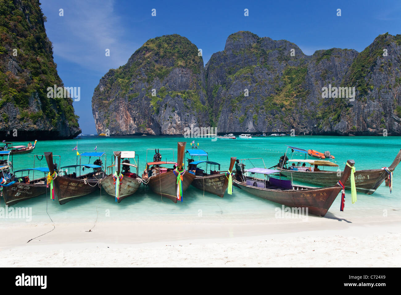 Maya Bay, Ko Phi-Phi Leh, Thailand Stock Photo - Alamy