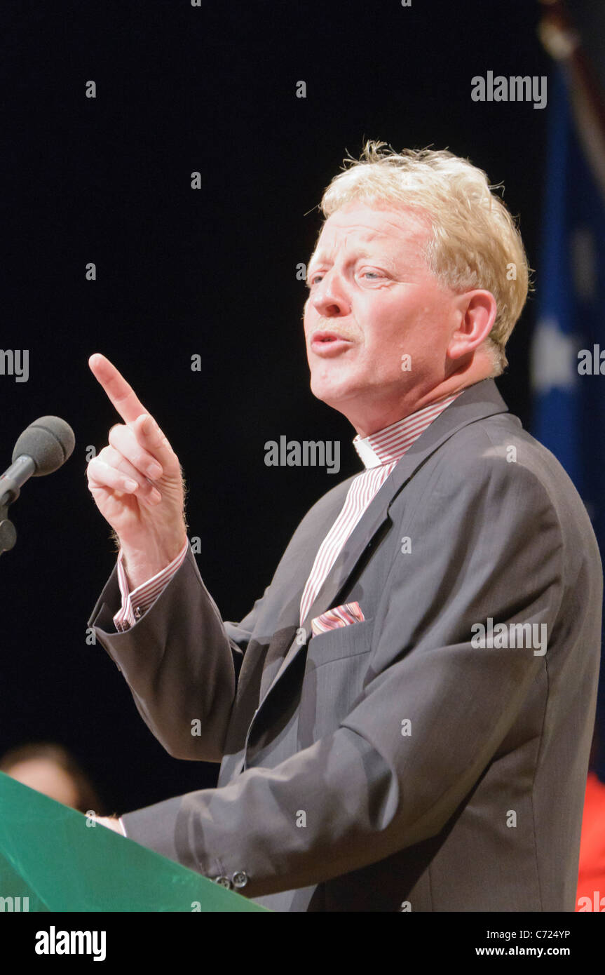 David latimer hi-res stock photography and images - Alamy