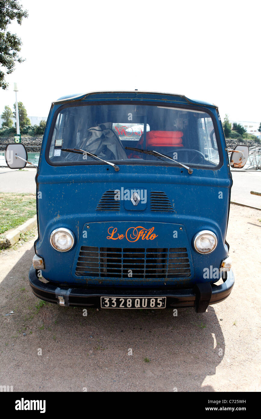 Old renault van hi-res stock photography and images - Alamy