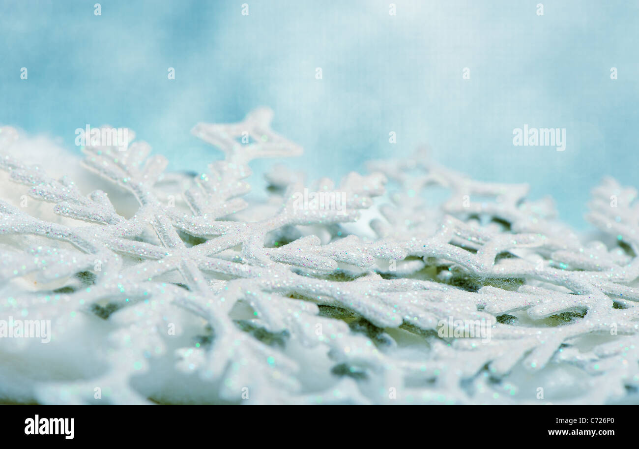 Big fluffy white snowflake hi-res stock photography and images - Alamy