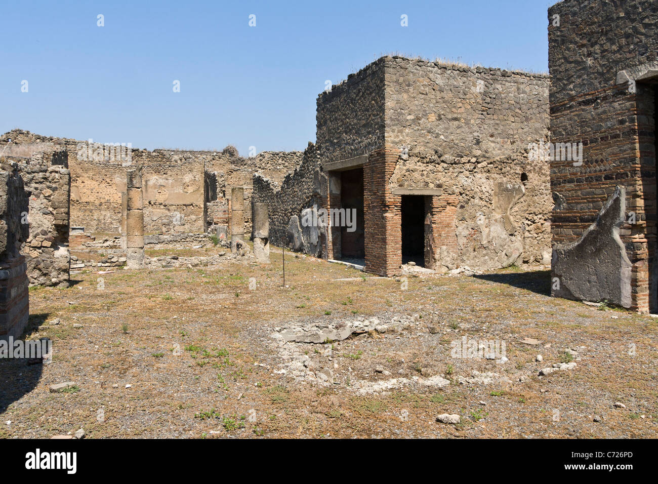 Pompeii archaeology dig hi-res stock photography and images - Alamy
