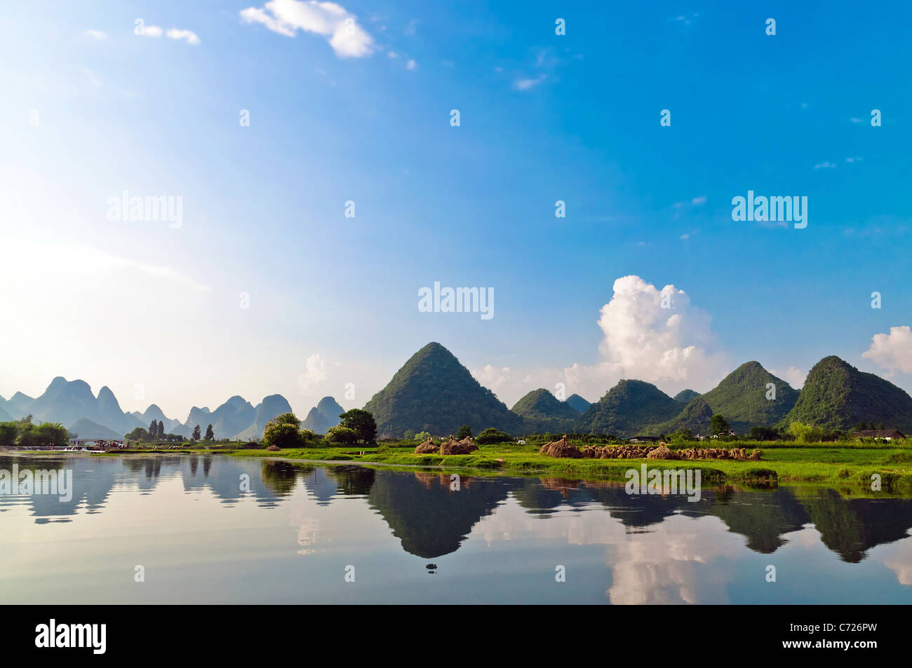 Li river hi-res stock photography and images - Alamy