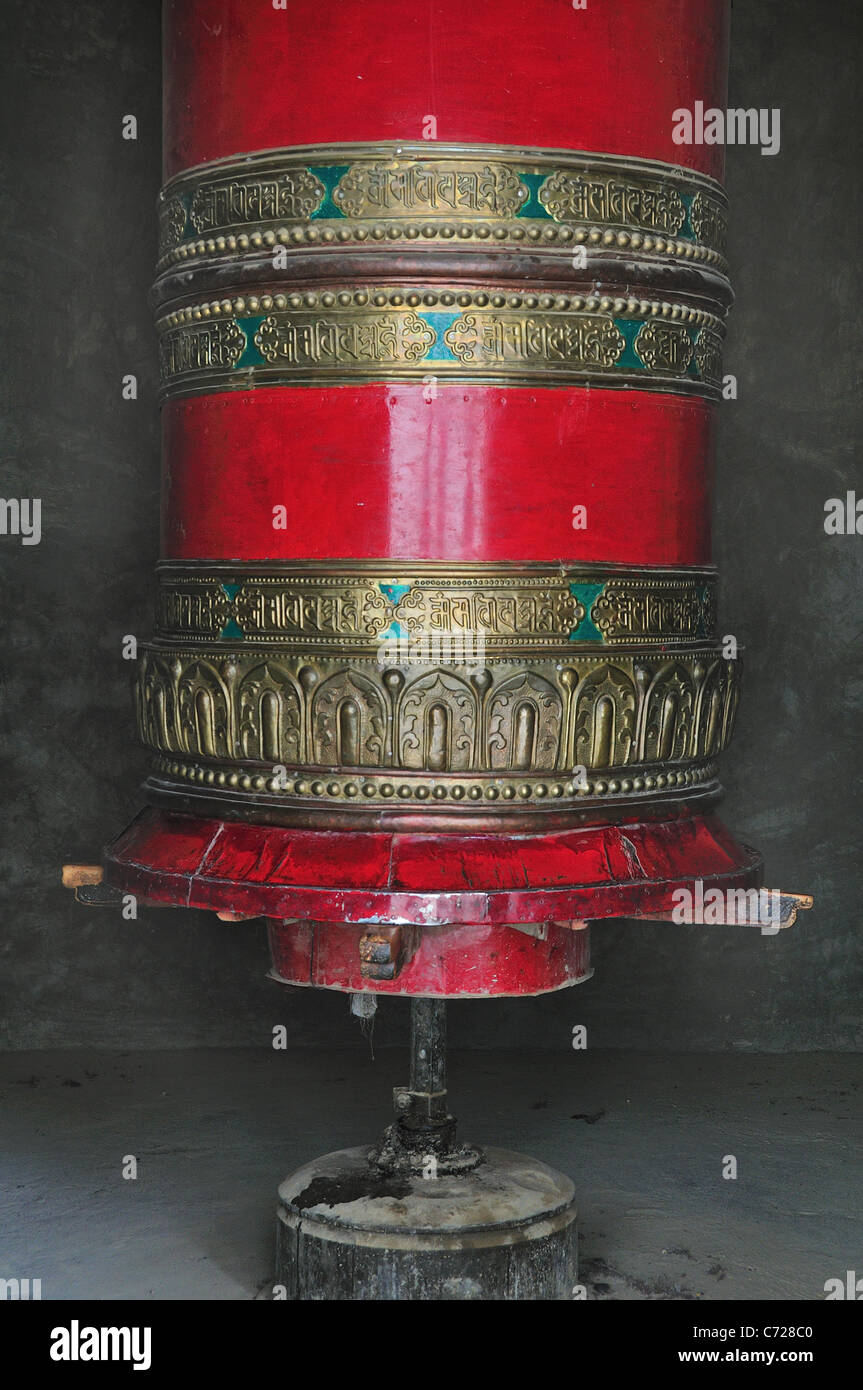 Big prayer wheel at Lamayuru Temple Stock Photo - Alamy