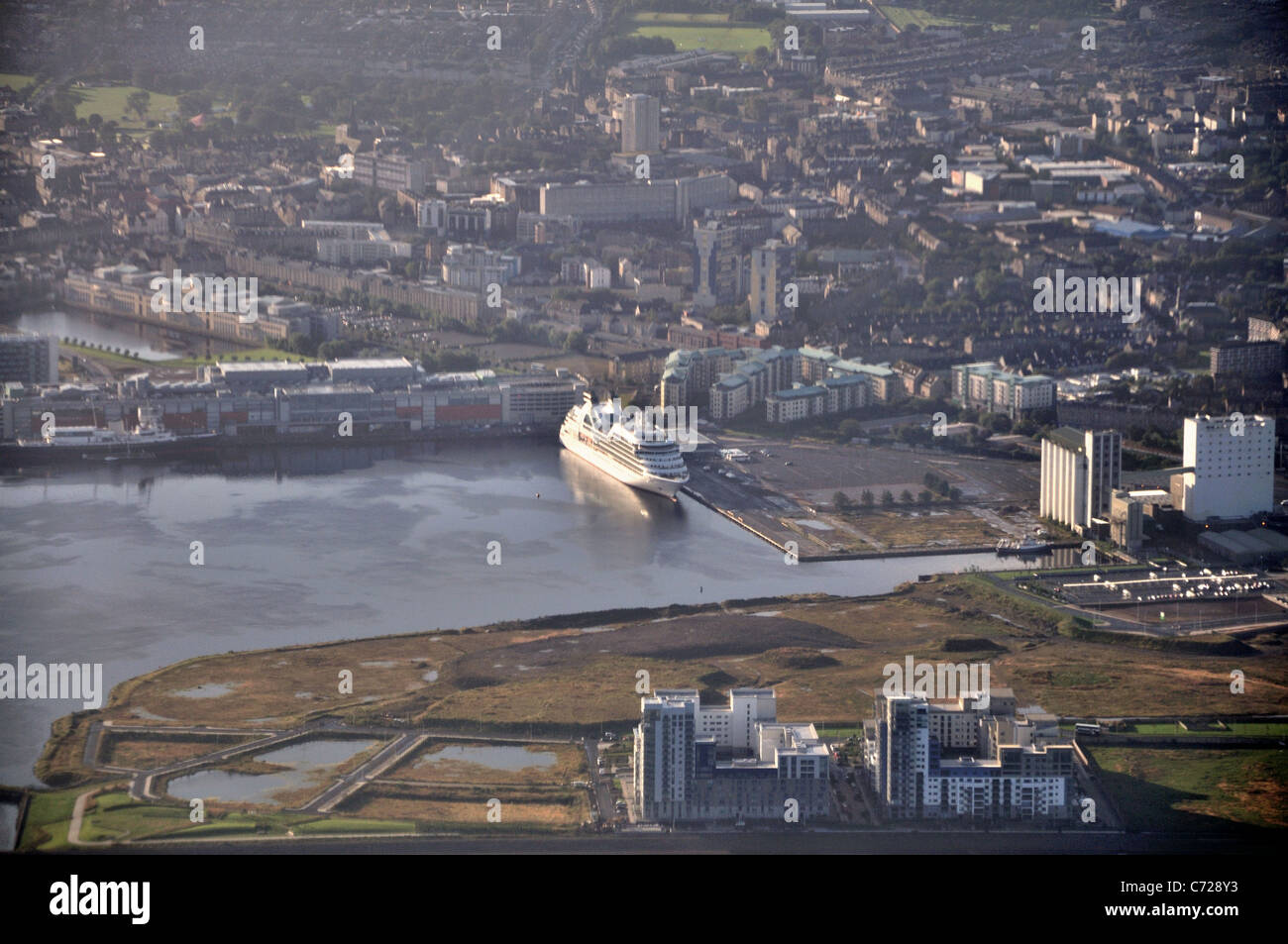 Edinburgh Harbor on the Fourth Firth Stock Photo - Alamy
