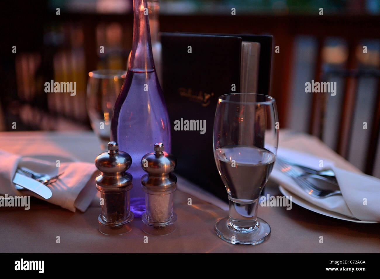 Menu card upscale restaurant hi-res stock photography and images - Alamy