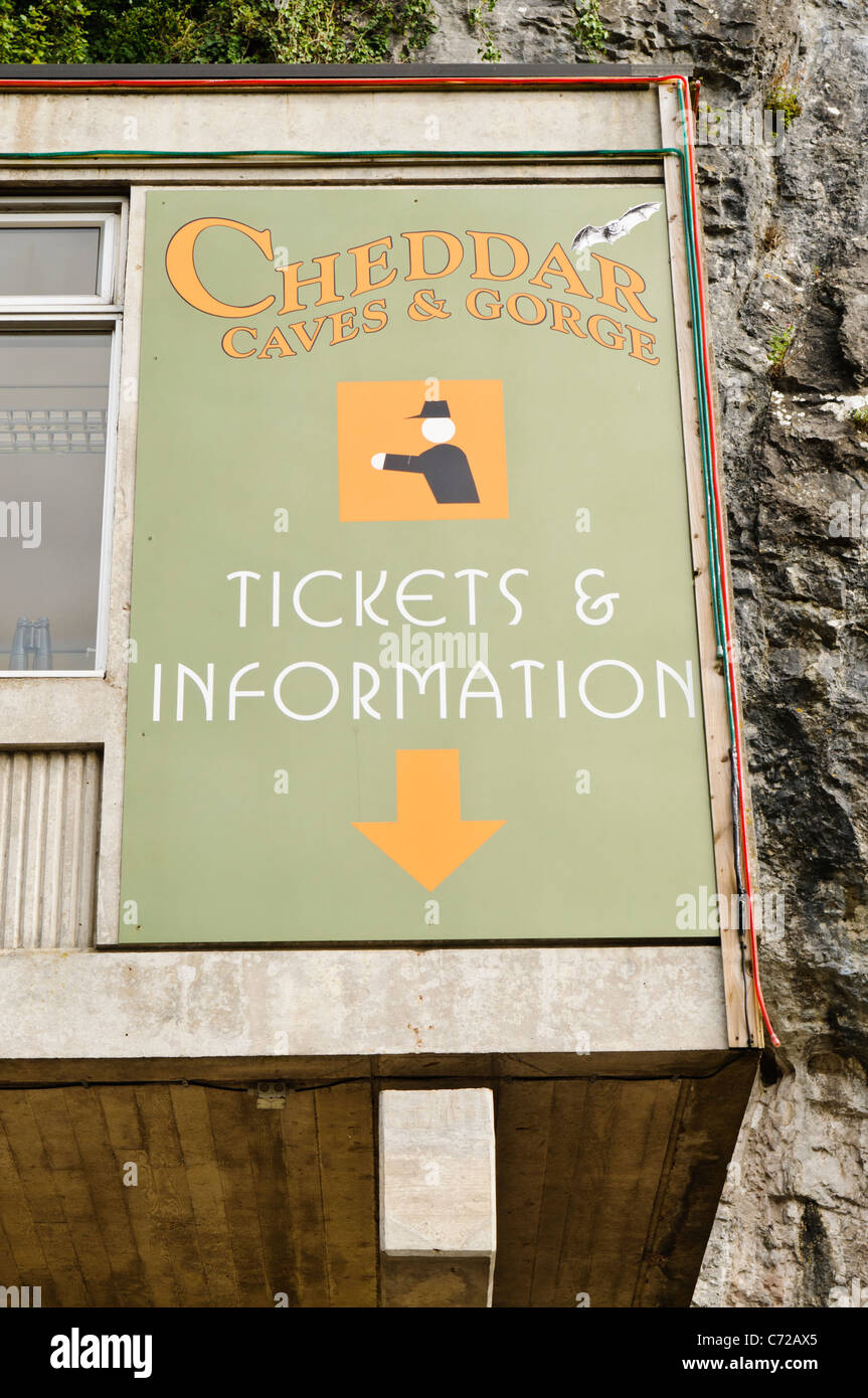 Cheddar caves hi-res stock photography and images - Alamy