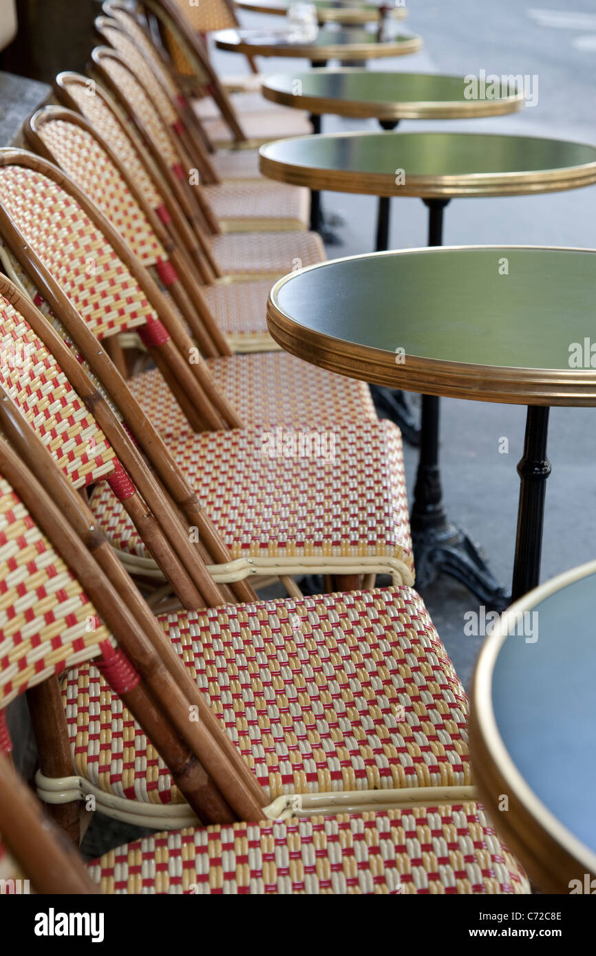 Cafe Table and Chairs in Paris, France Stock Photo - Alamy