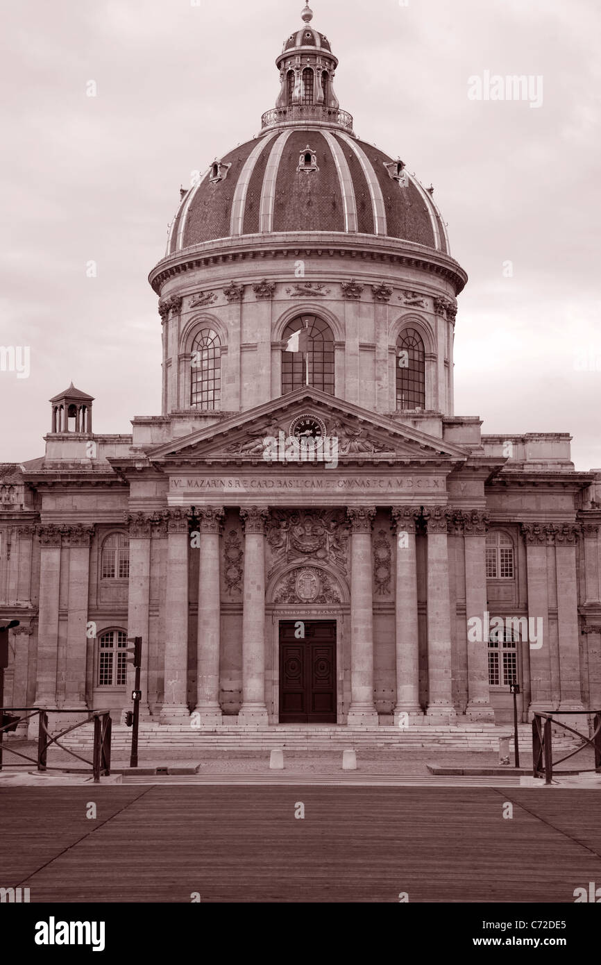 Institute de france hi-res stock photography and images - Alamy