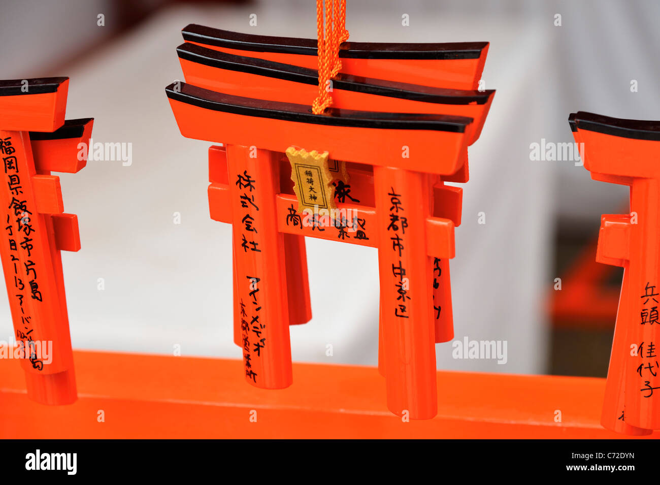 The 1000 Torii at Fushimi Inari Shrine, Kyoto, Japan JP Stock Photo - Alamy