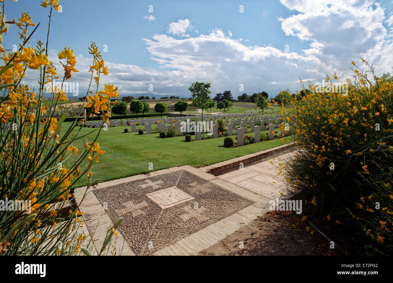 Sangro River, war Cemetery and Memorial Italy. Maintained by the ...