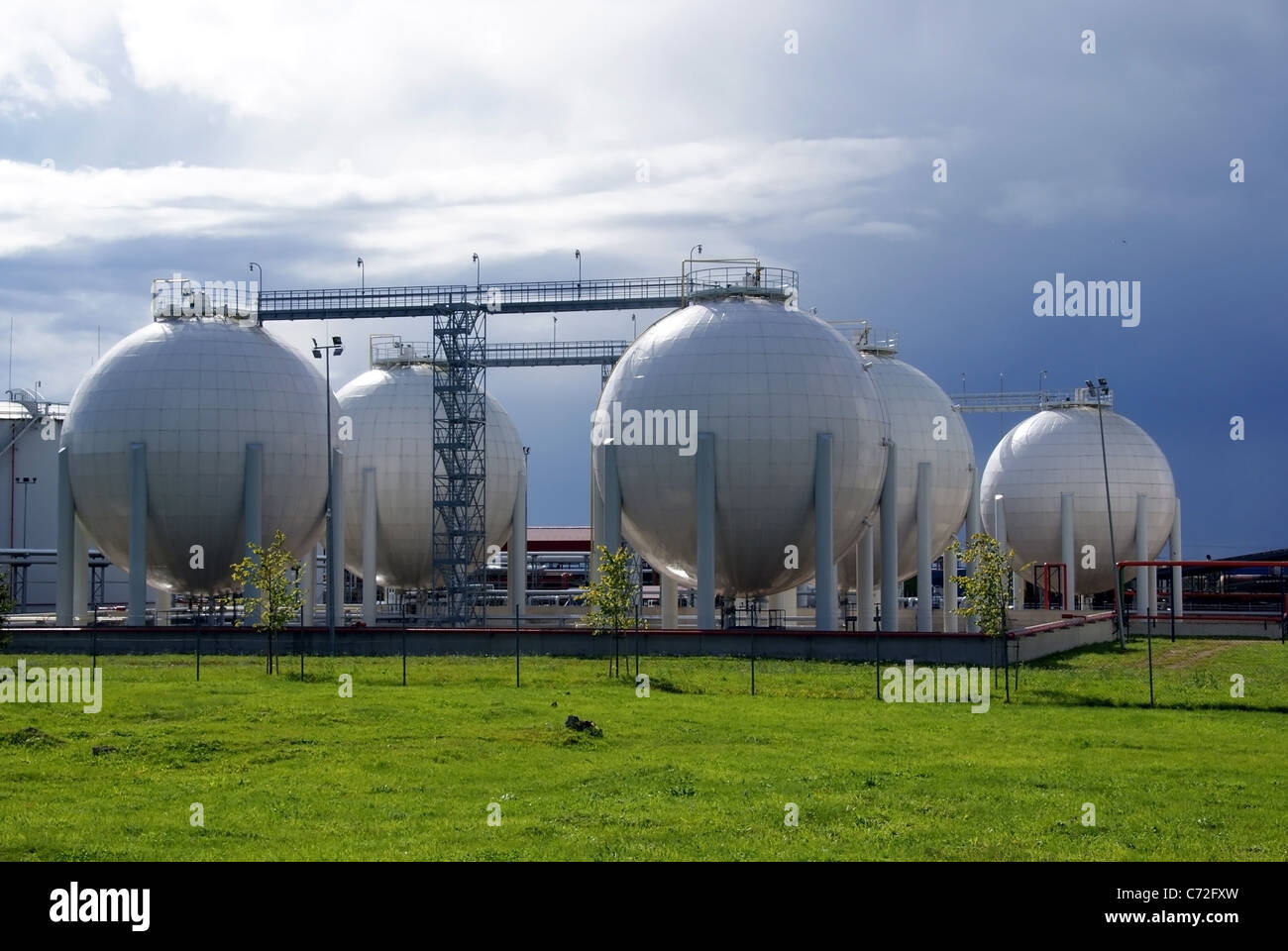 Gas systems hi-res stock photography and images - Alamy