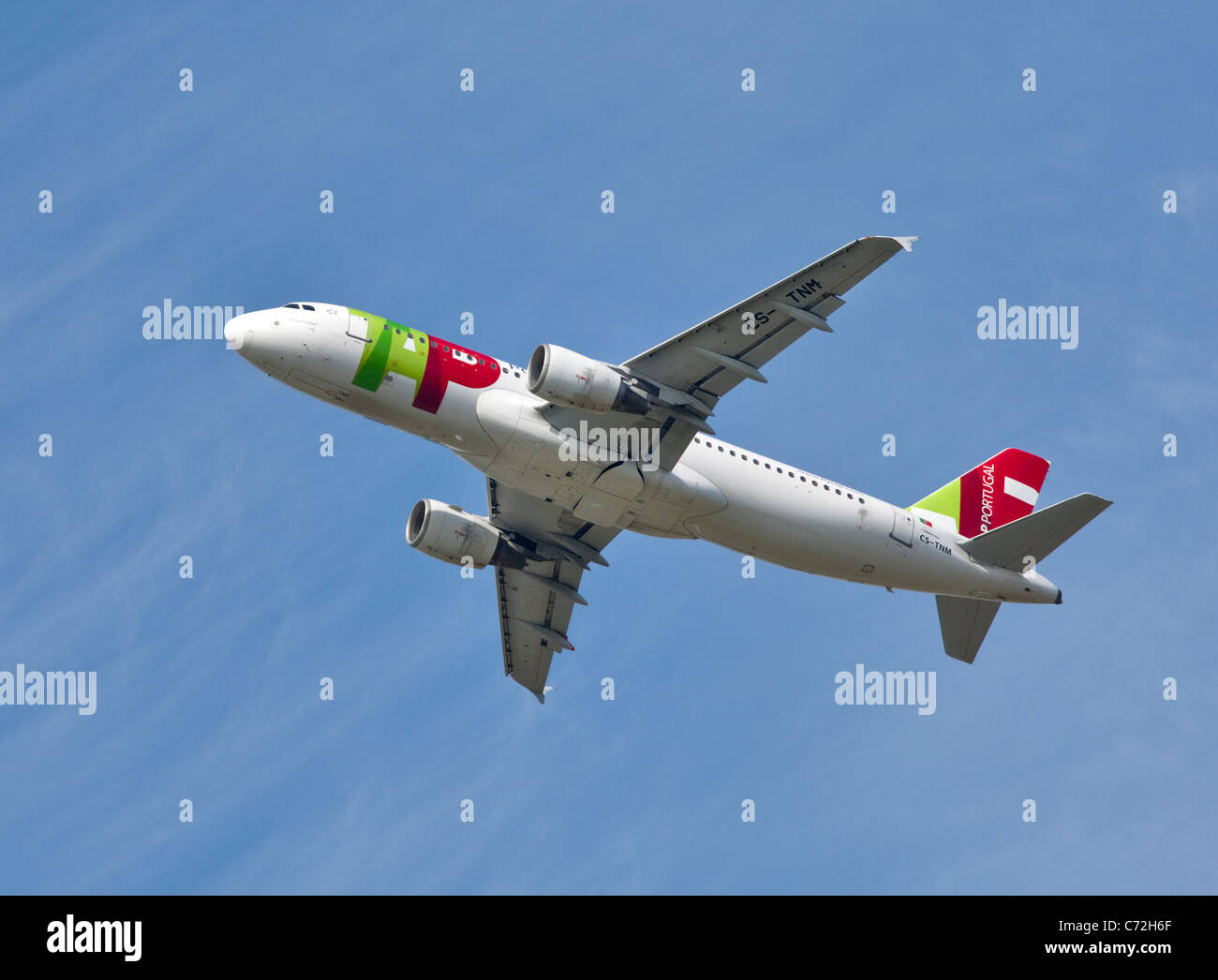 Airbus a320 tap air portugal hi-res stock photography and images - Alamy