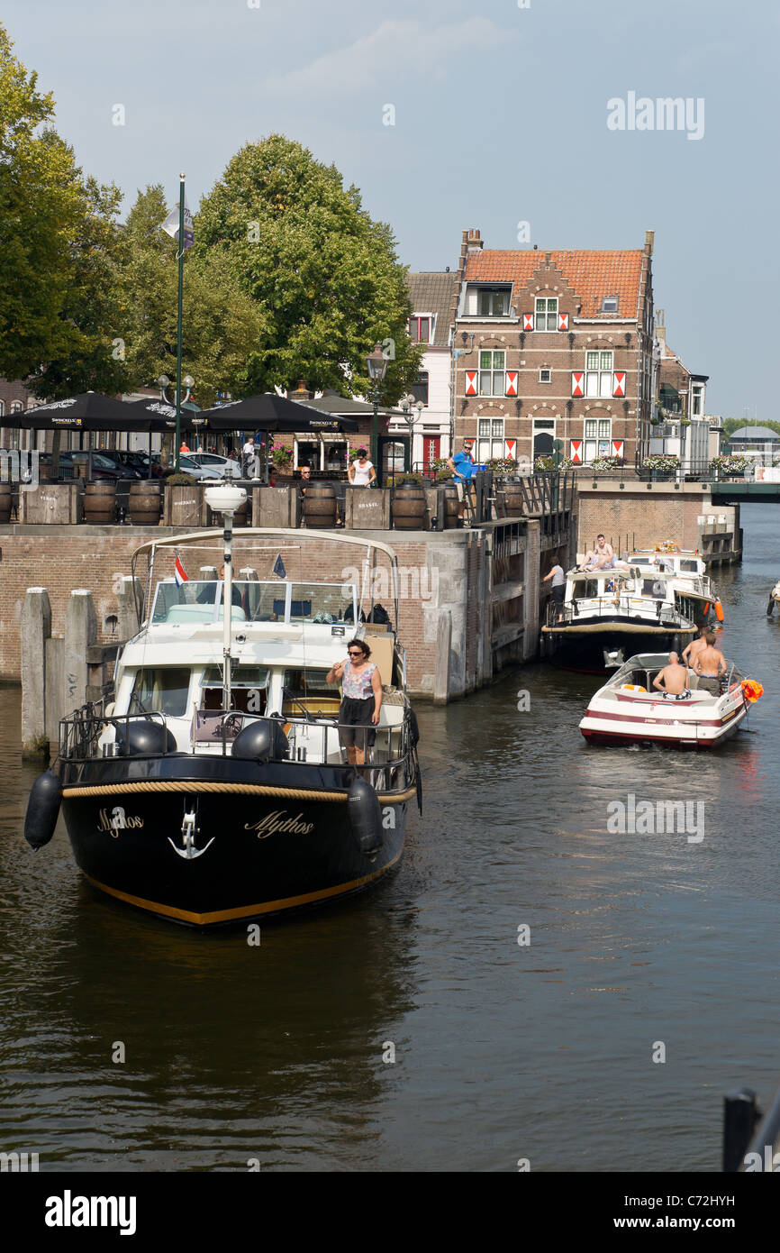 Linge river boat hi-res stock photography and images - Alamy