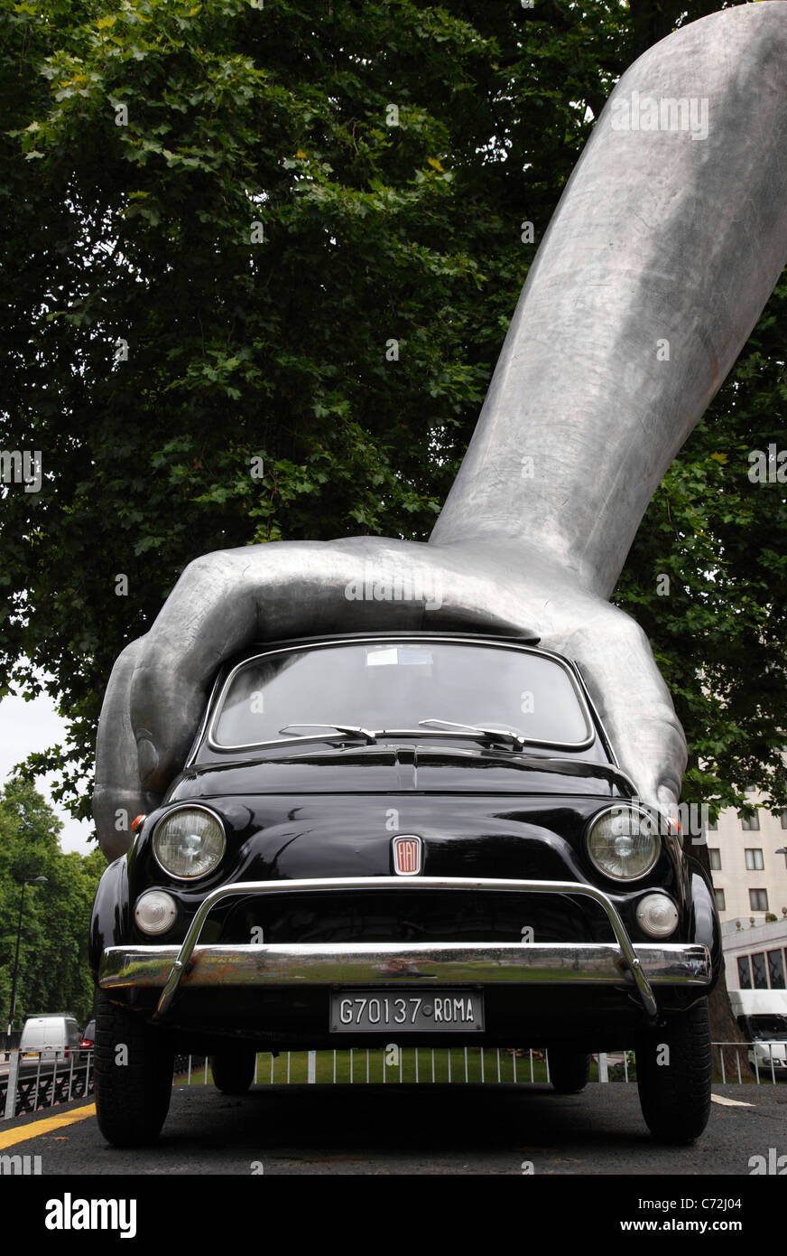Italian artist Lorenzo Quinn’s Vroom Vroom classic Fiat car sculpture ...