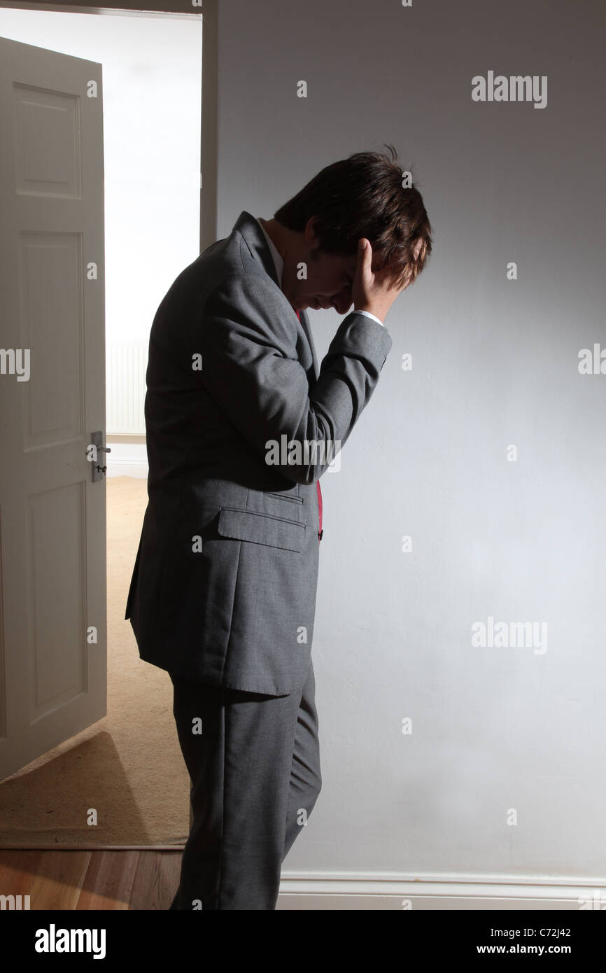 Wearing a suit hi-res stock photography and images - Alamy