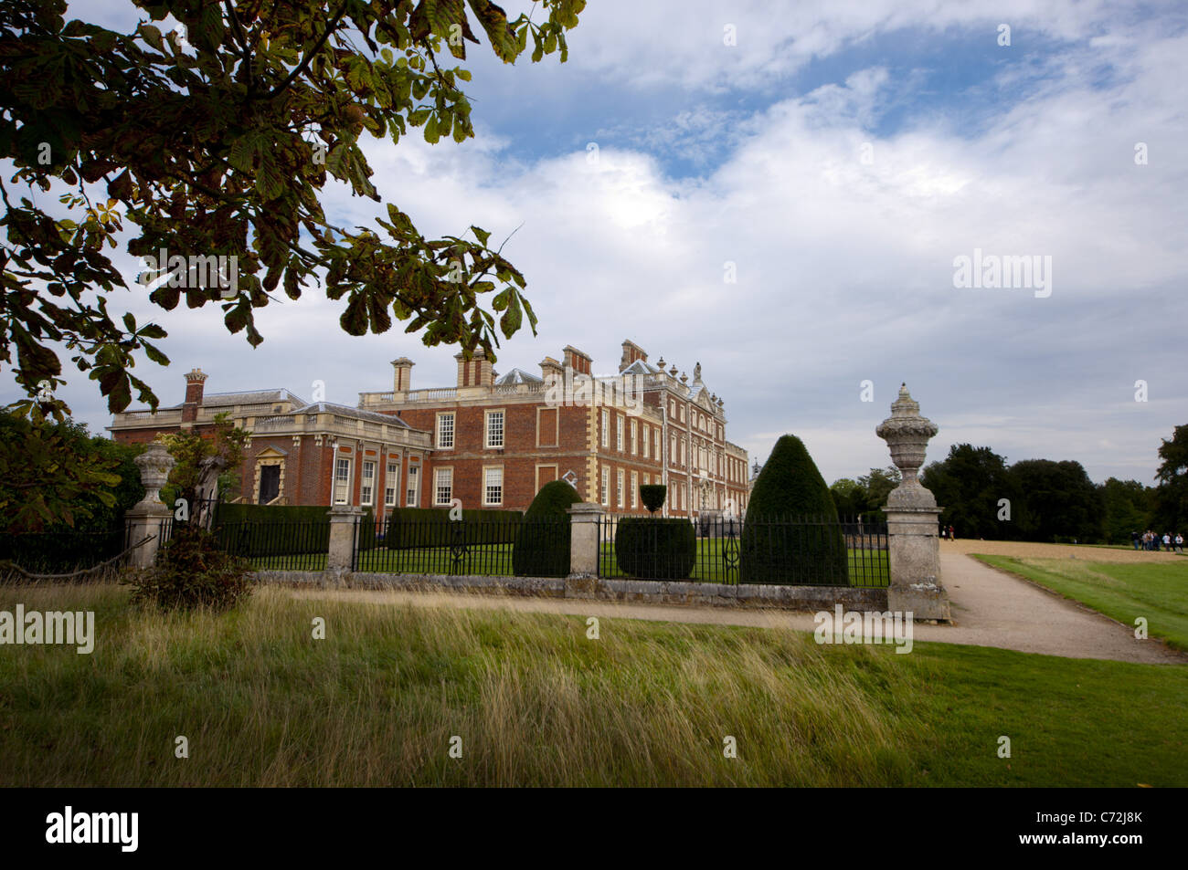 Wimpole hall hi-res stock photography and images - Alamy