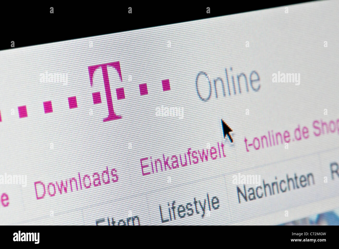 Mobile tv computer hi-res stock photography and images - Alamy