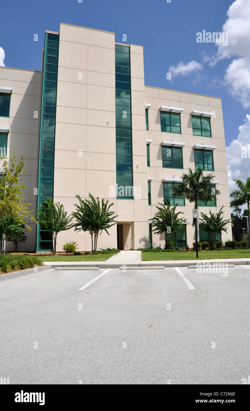 Modern Hospital Exterior Design