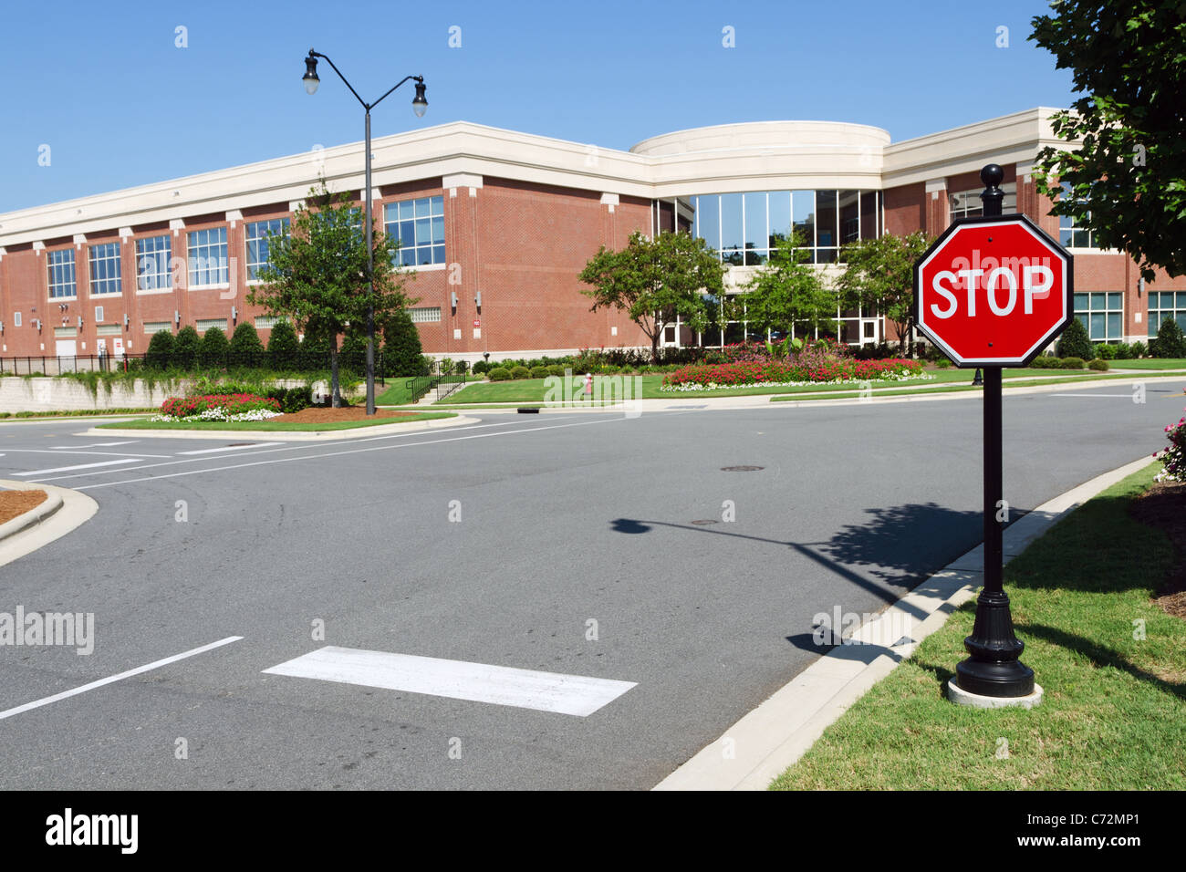 Office space rental sign hi-res stock photography and images - Alamy