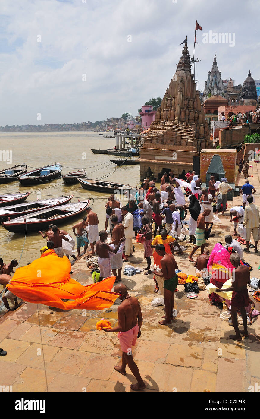Bathing ghat hi-res stock photography and images - Alamy