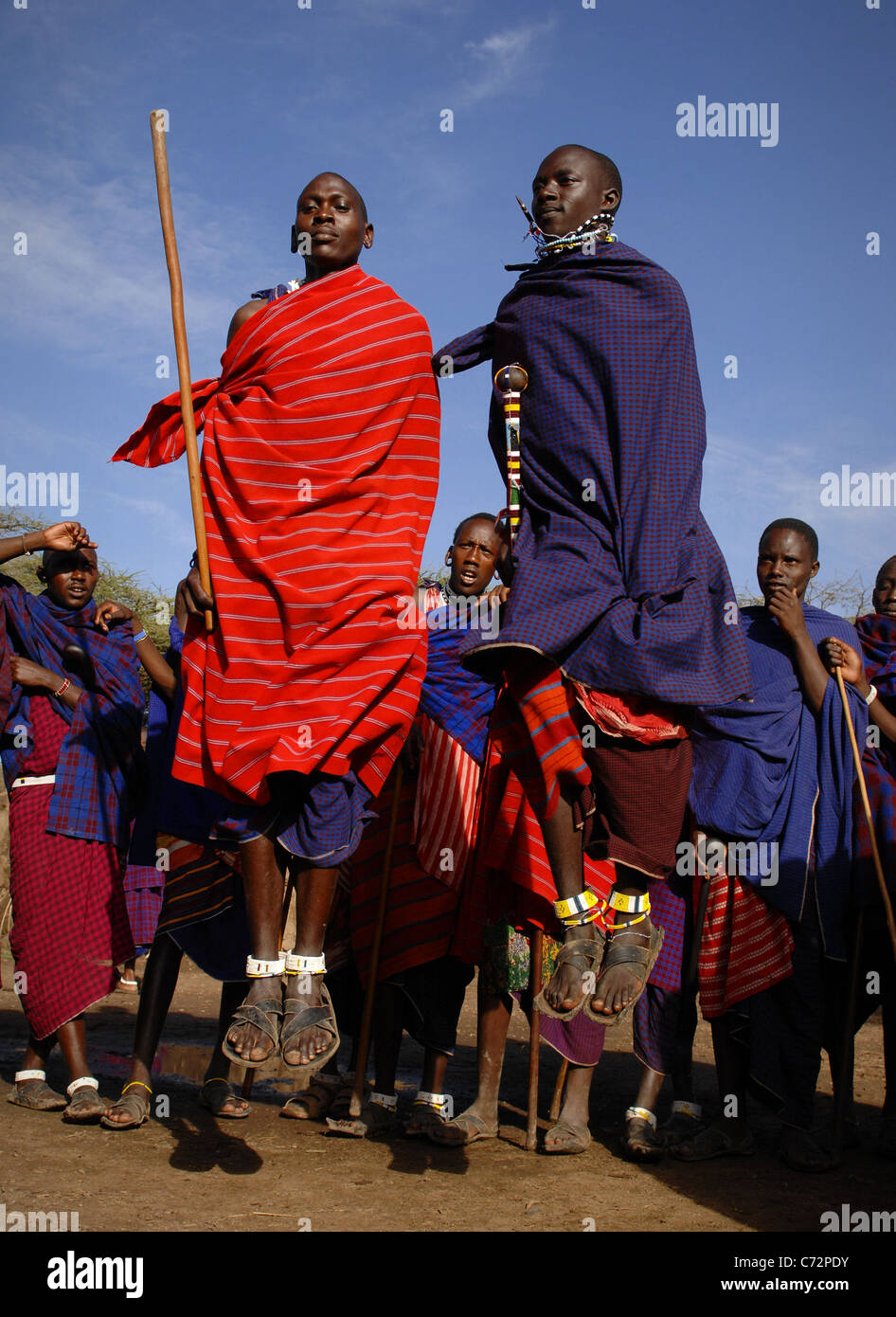 Massai dance hi-res stock photography and images - Alamy
