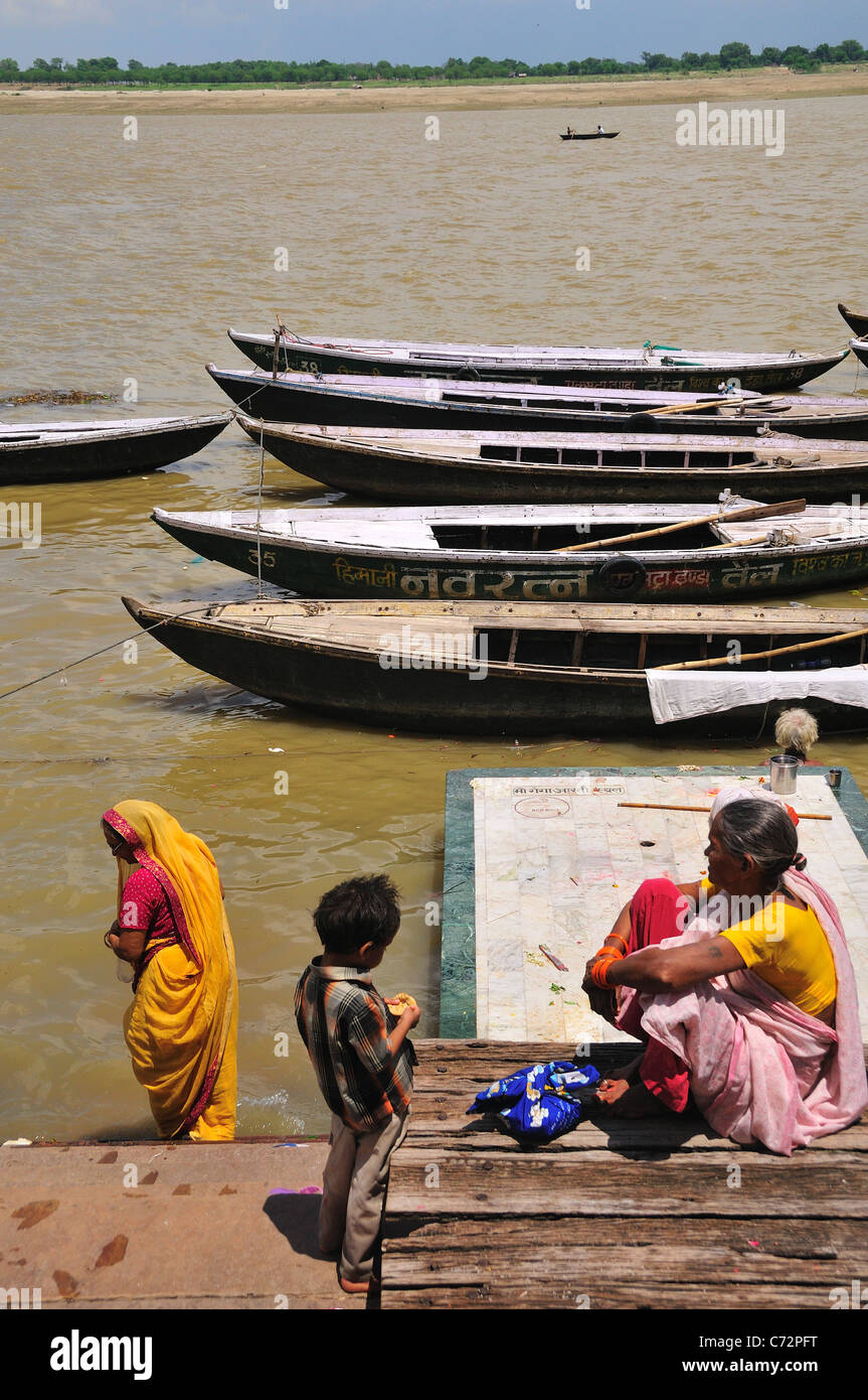 At the ghat by the Ganges river Stock Photo - Alamy