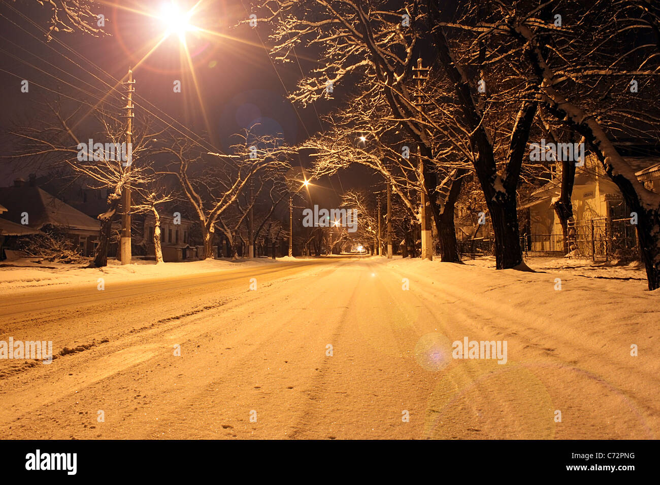 Winter night road hi-res stock photography and images - Alamy