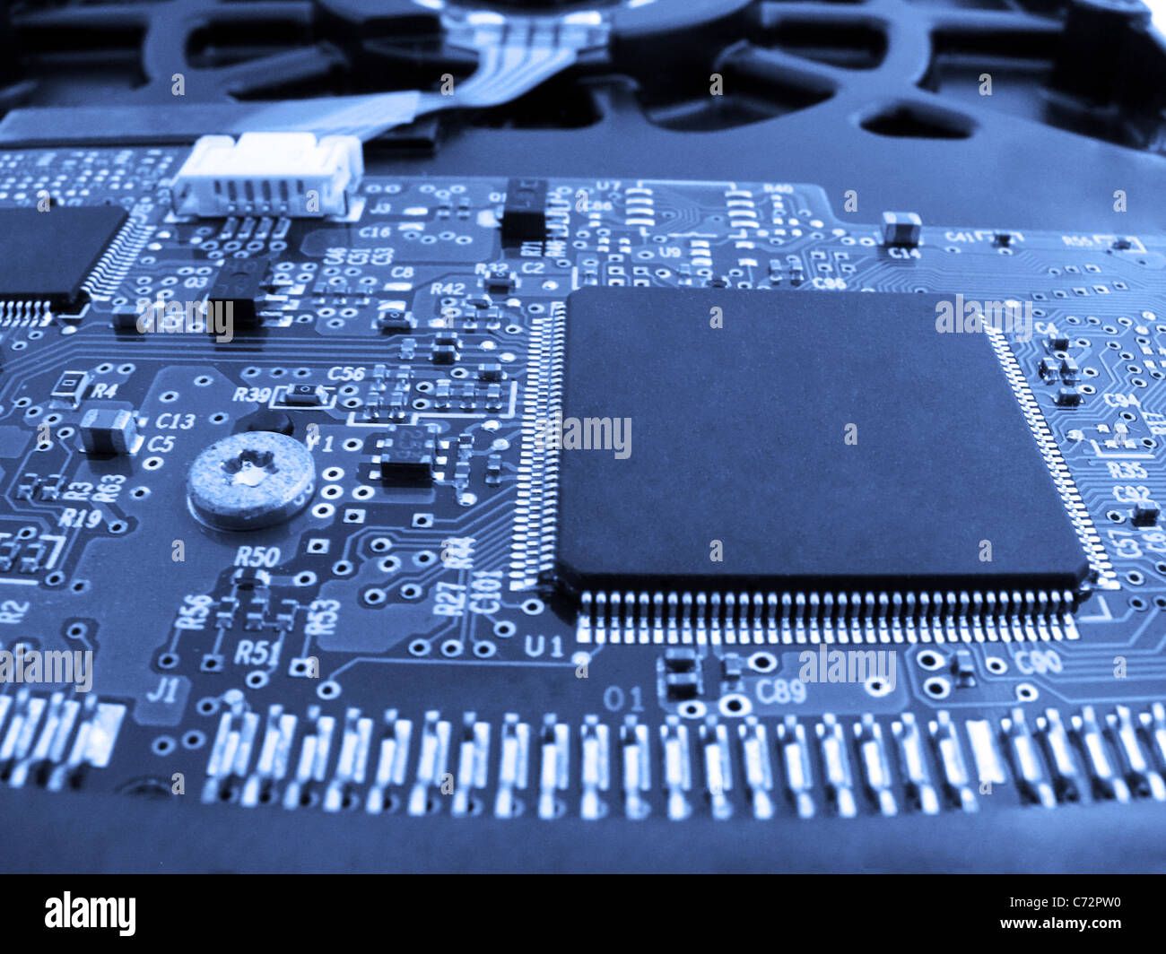 Computer chip and brain hi-res stock photography and images - Alamy