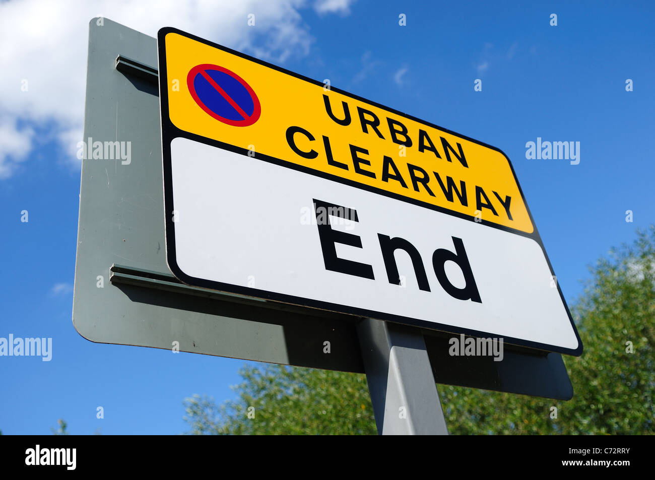 Urban Clearway UK Sign Stock Photo - Alamy