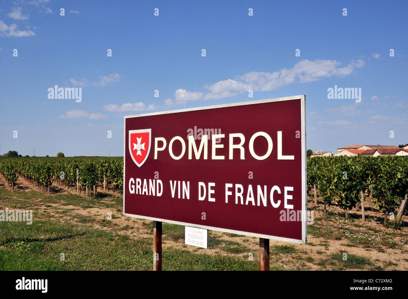 The village of pomerol france hi-res stock photography and images - Alamy
