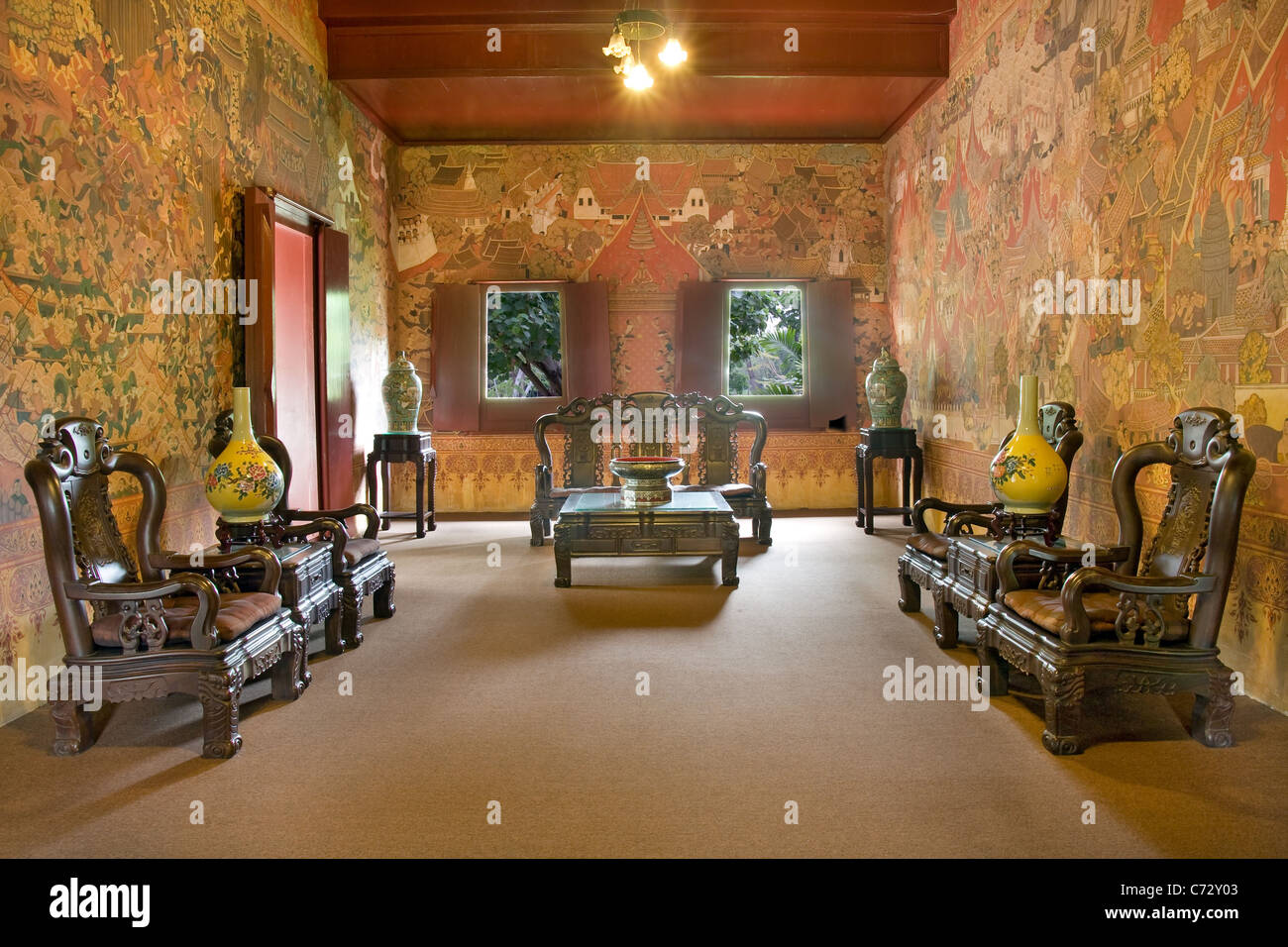 Audience hall hi-res stock photography and images - Alamy
