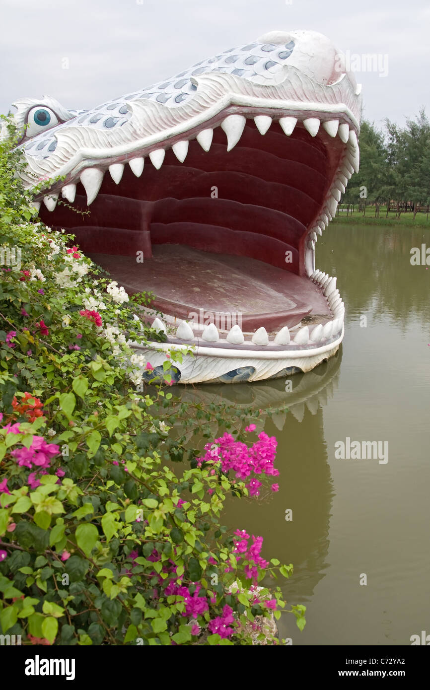Anondha fish on lake Stock Photo - Alamy